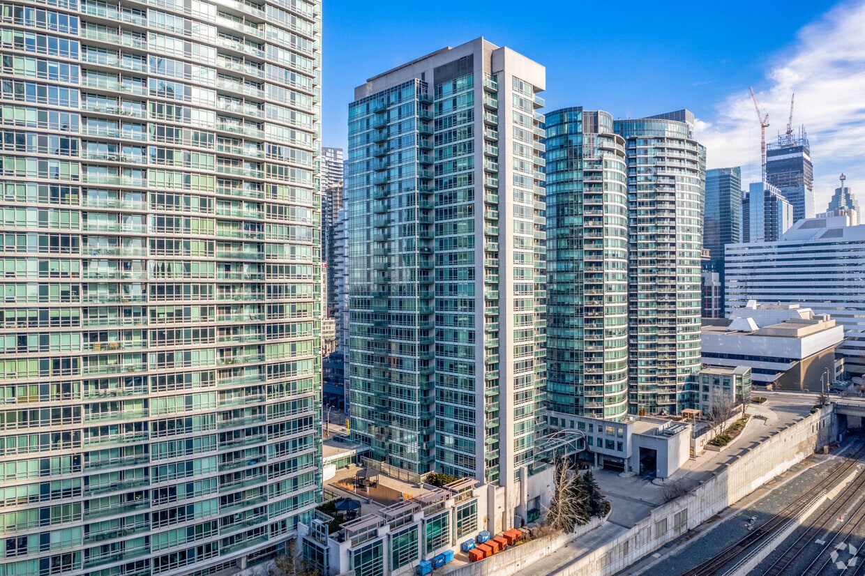 Apex Apartments - 381-387 Front St W Toronto, ON | Apartments.com