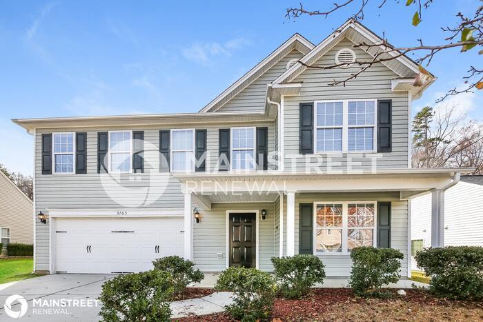 3705 Whitworth Dr, Greensboro, NC 27405 | Apartments.com