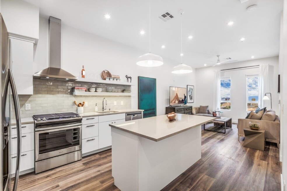 West Las Vegas - Las Vegas, NV: Guía de Vecindarios | Apartments.com