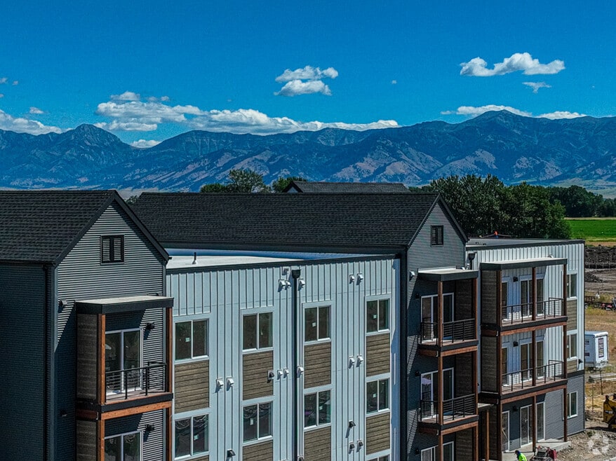 Apartments for Rent with Extra Storage Near Horseshoe Meadows ...