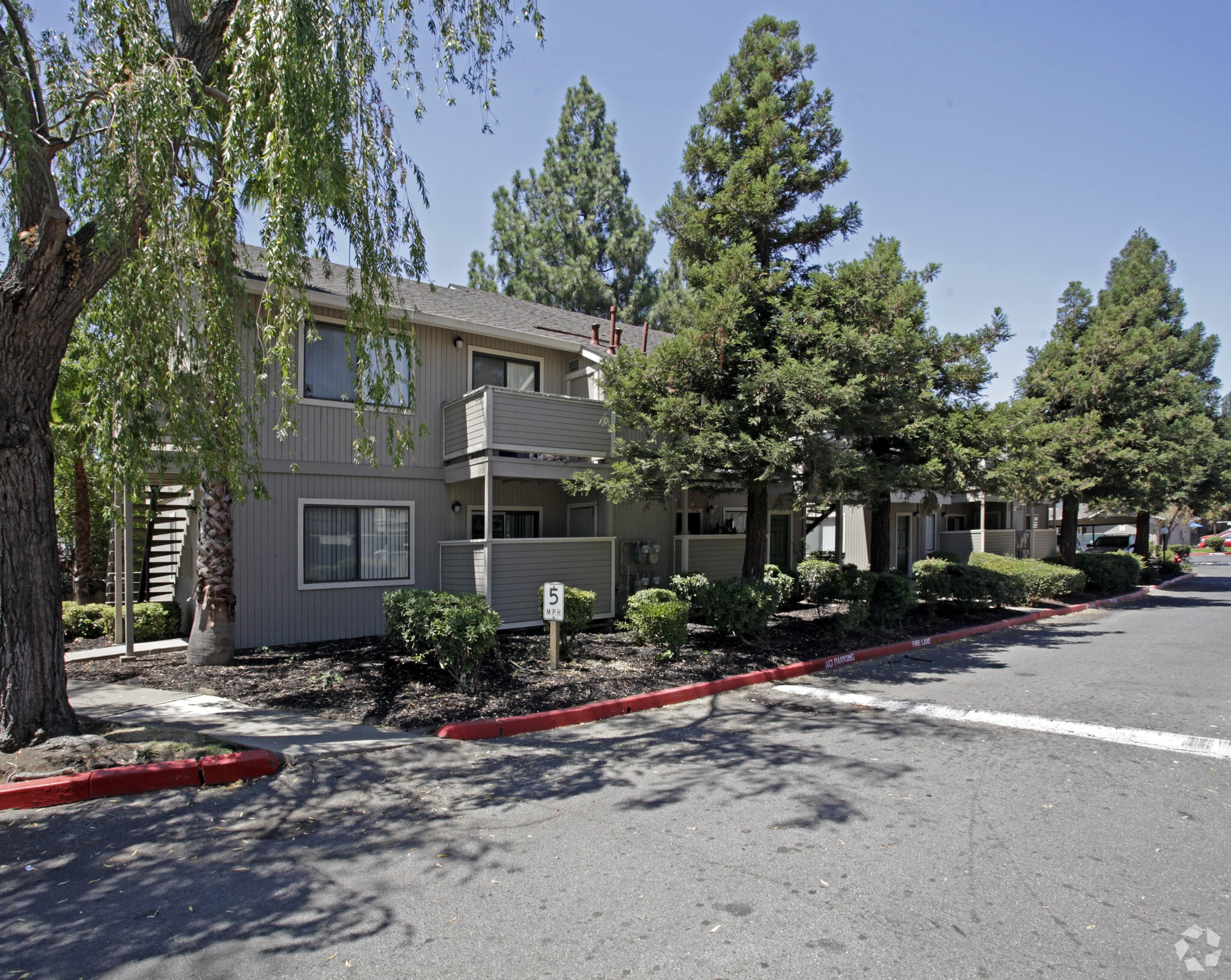 White Willow Glen Apartments - 7101 Gerber Rd Sacramento, CA 95828 ...