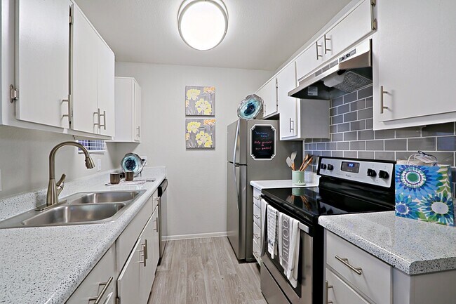 Country Gables - 15010 N 59th Ave Glendale, AZ - Apartments for Rent in ...