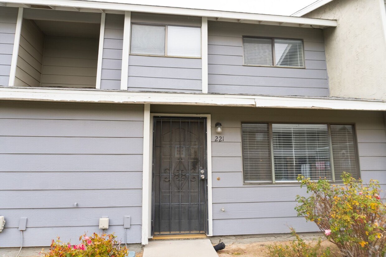 221 E Upjohn Ave, Ridgecrest, CA 93555 - House Rental in Ridgecrest, CA ...