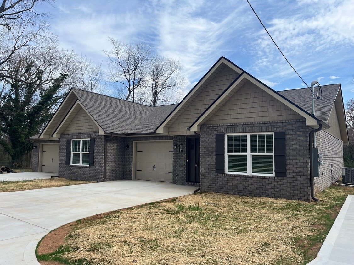 1825 Kim Watt Dr, Knoxville, TN 37909 | Apartments.com