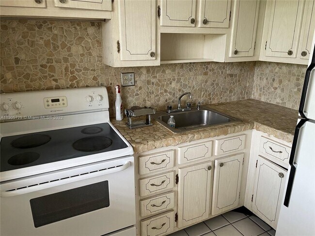 1750 NE 115th St Unit 208, Miami, FL 33181 - Condo for Rent in Miami ...