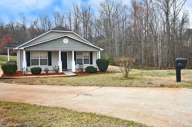 221 Shady Spring Way, Wellford, SC 29385 - House Rental in Wellford, SC ...