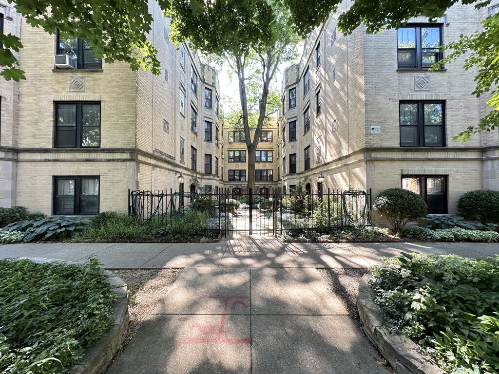 6428 N Glenwood Ave Unit E2, Chicago, IL 60626 | Apartments.com
