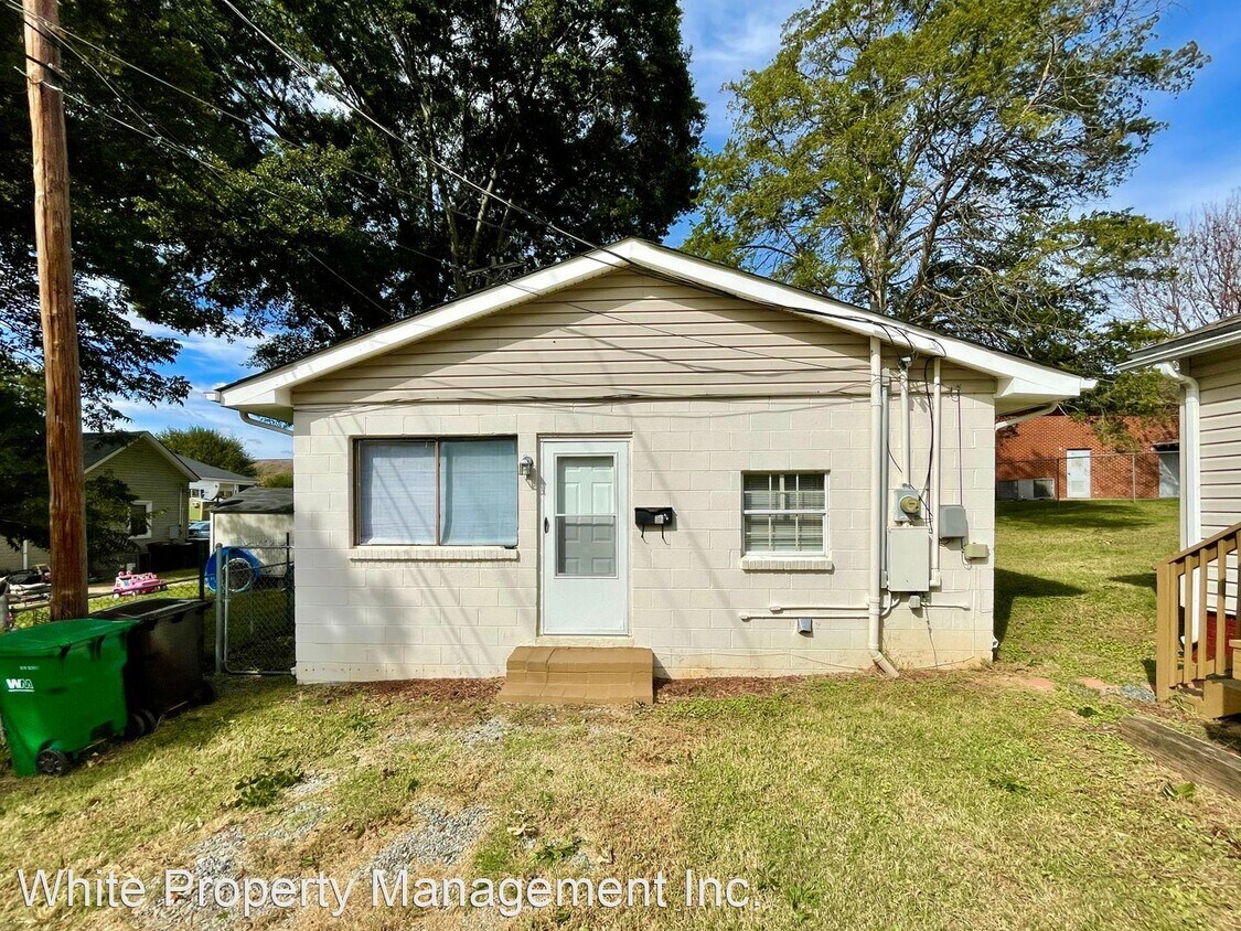 1 2nd St, Cramerton, NC 28032 - House Rental in Cramerton, NC ...