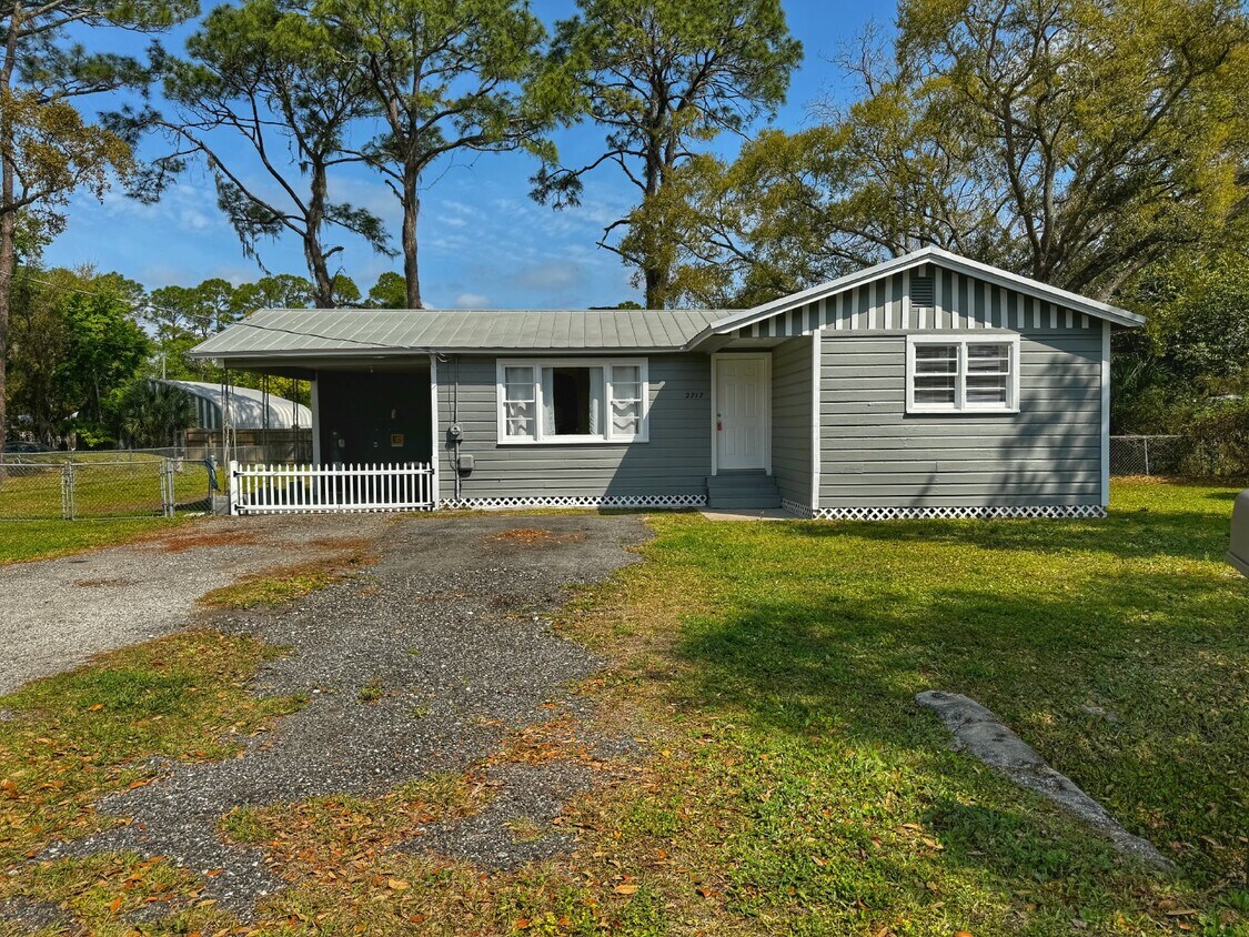 2717 S Collins Ave, Saint Augustine, FL 32084 - Room for Rent in Saint Augustine, FL ...