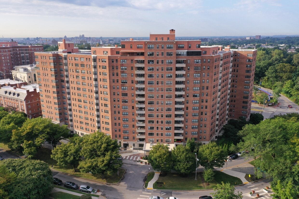 Broadview Apartments - 105 W 39th St Baltimore, MD 21210 | Apartments.com