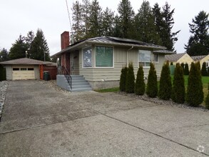 View Ridge Madison Apartments for Rent with a Garage - Everett, WA ...