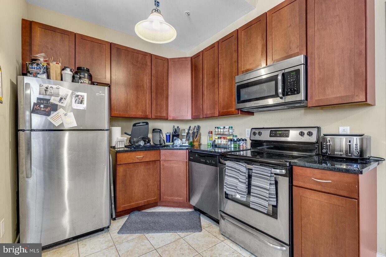 171 Grape St Unit 103, Philadelphia, PA 19127 - Room for Rent in ...