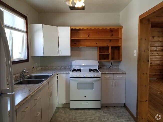St. George Apartments for Rent with Hardwood Floors - Reno, NV - 1 ...
