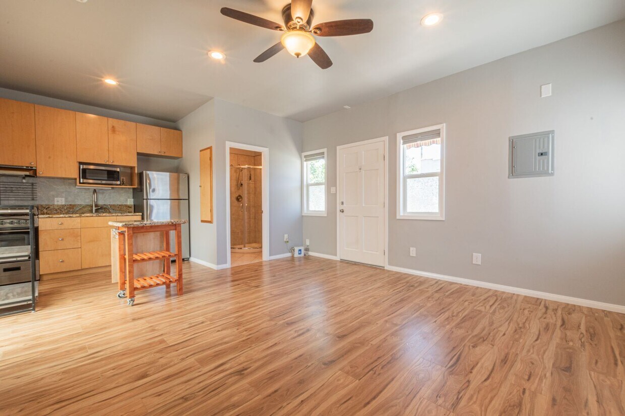 2933 Buckingham Rd Unit 2931 Buckingham Rd, Los Angeles, CA 90016 ...