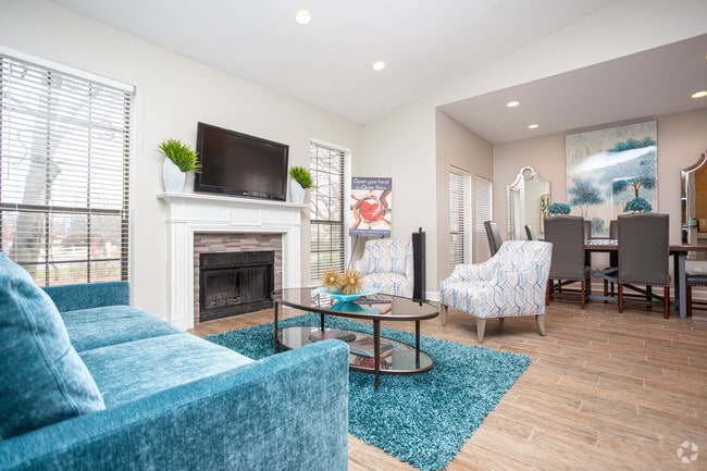 Blueberry Hill Apartments for Rent with a Yard - Lexington, KY - 16 ...