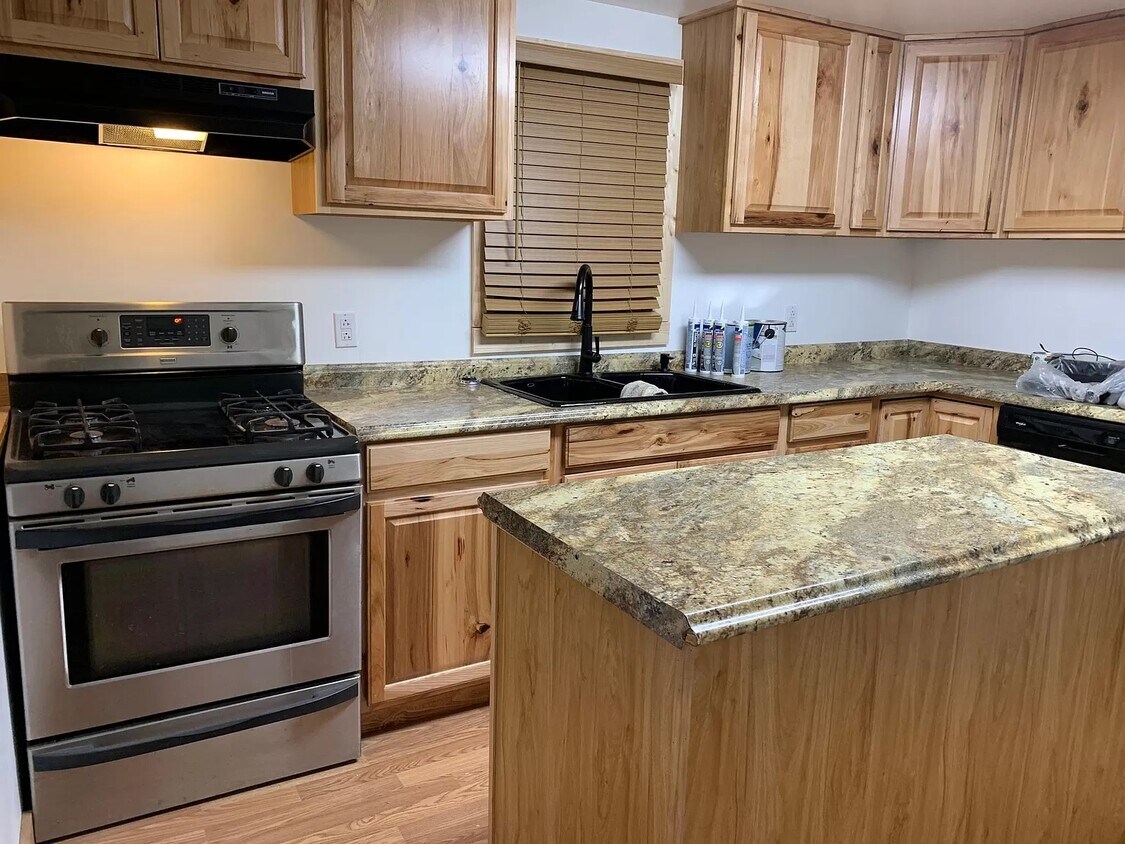 2 Hemlock St Unit 2 hemlock street, Ellsworth, PA 15331 - 2 Hemlock St ...