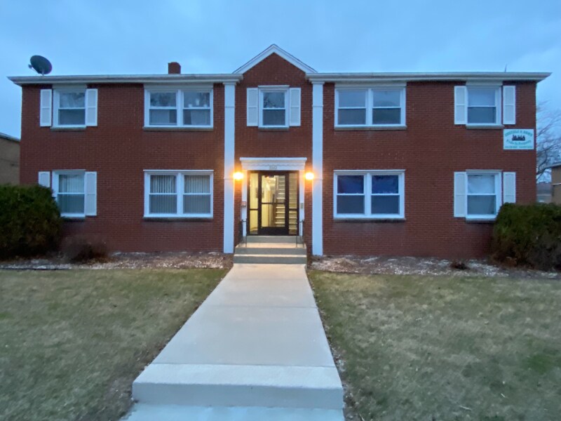 3145 S 47th St, Milwaukee, WI 53219 | Apartments.com