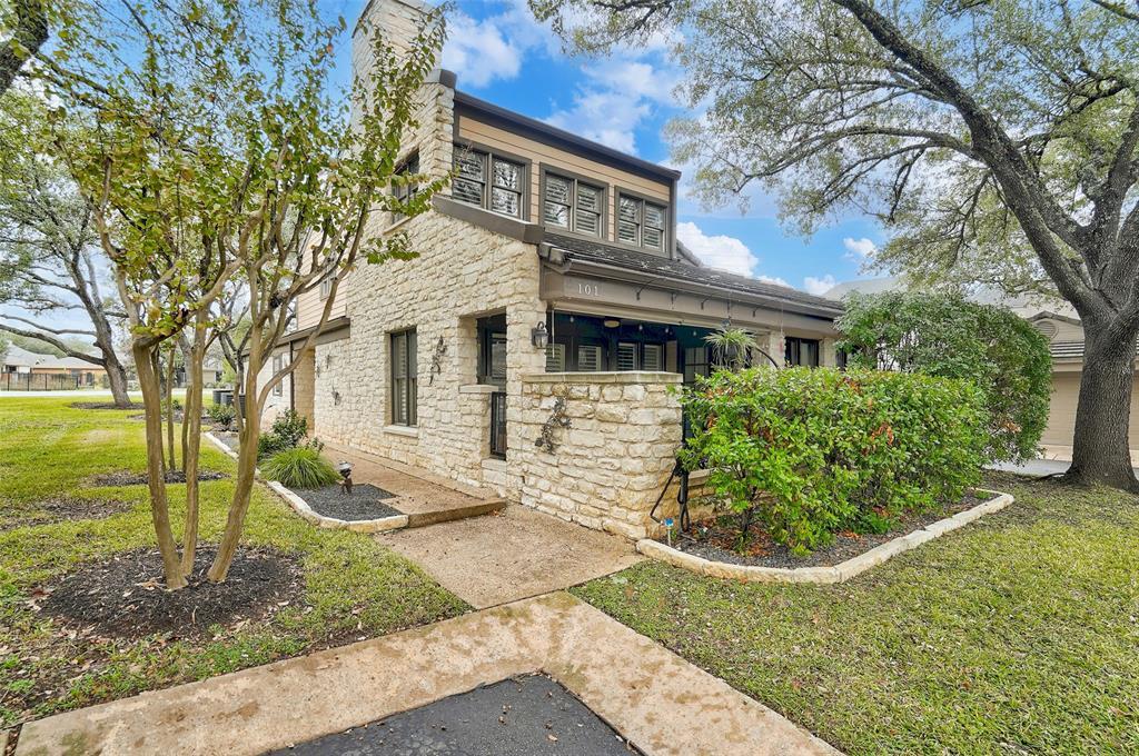 101 W Eagle Dr Unit 101, The Hills, TX 78738 - Condo for Rent in The ...