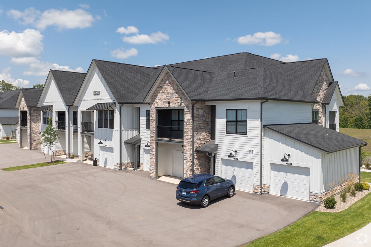 The BLVD at Wilson Crossings - 4087 64th St Sw Wyoming, MI 49418 ...