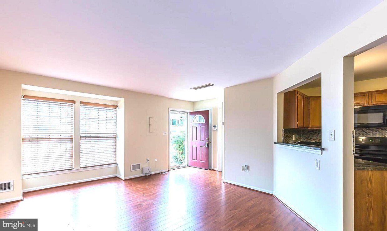 8322 Bluebird Way, Lorton, VA 22079 - Townhome Rentals in Lorton VA ...