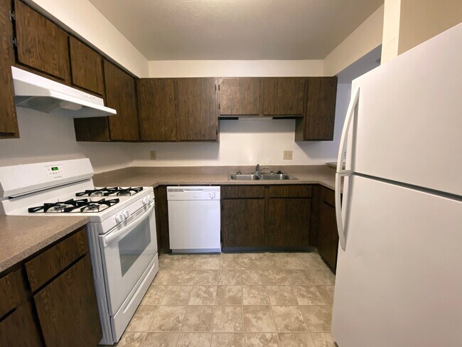 Alpine Slopes Apartments - Comstock Park, MI | Apartments.com