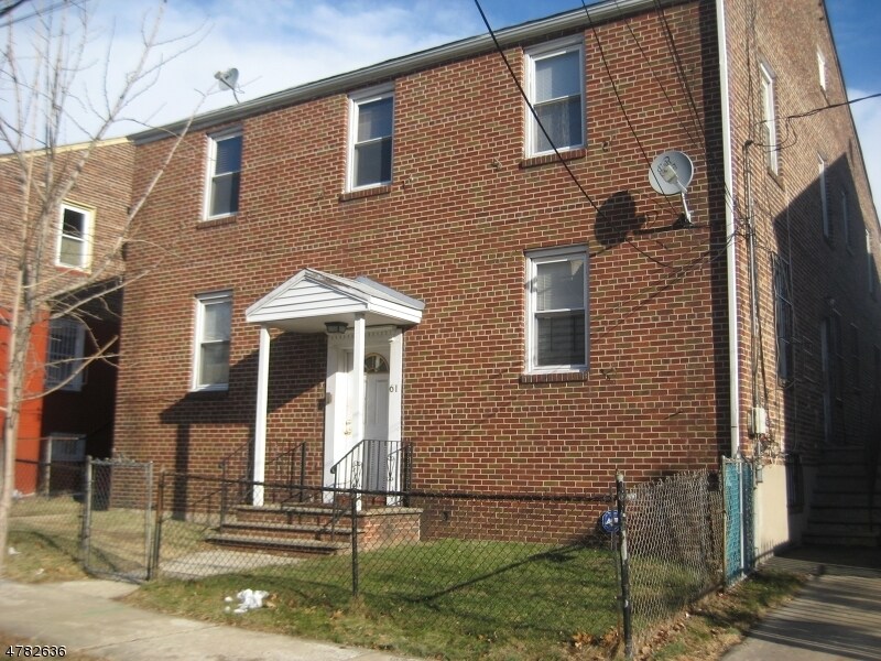 61 St James Pl, Newark, NJ 07112 | Apartments.com