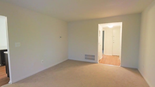 Hallfield Apartments Apartments - Nottingham, MD | Apartments.com