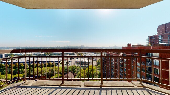 1633 Harmon Cove Tower Unit 1633, Secaucus, NJ 07094 - Condo for Rent ...