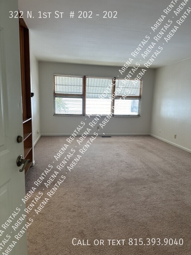 322 N 1st St Unit 202, Rockford, IL 61107 - Room for Rent in Rockford, IL | Apartments.com