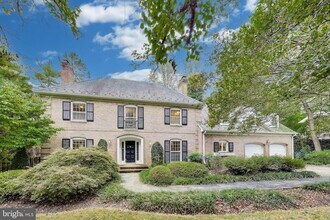 Burning Tree Valley Apartments for Rent with Hardwood Floors - Bethesda ...