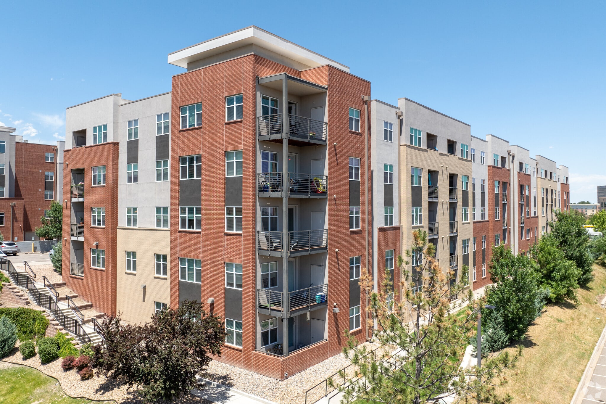 Elevation at County Line Station - 8331 S Valley Hwy Rd Englewood, CO ...