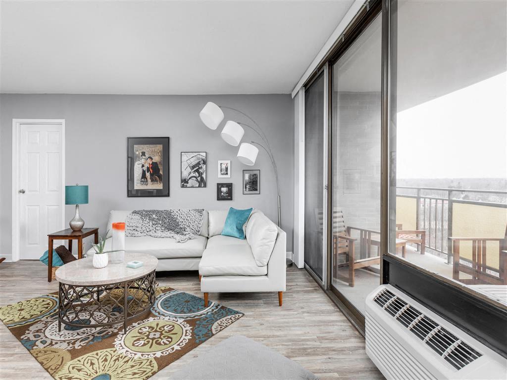 Three Rivers Apartments - 101 Three Rivers Fort Wayne, IN 46802 ...