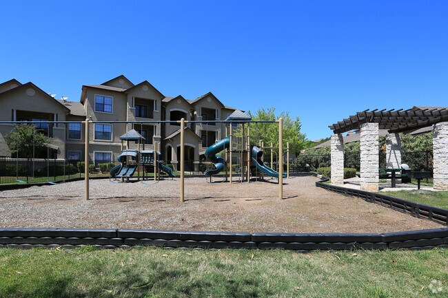 Sendero Ridge - Apartments in San Antonio, TX | Apartments.com