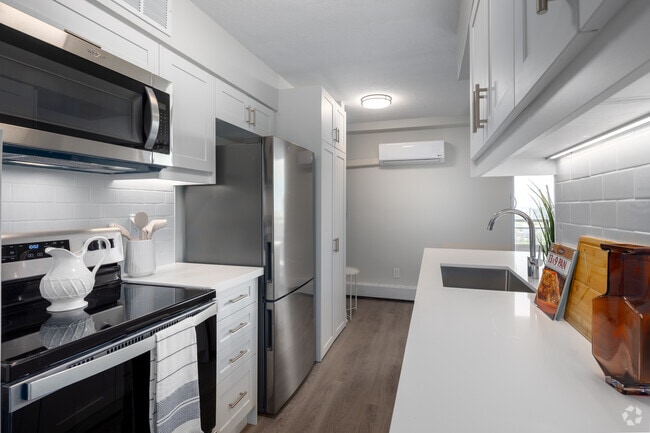 Hamilton Downtown A Hamilton Apartments for Rent with Wheelchair Access ...