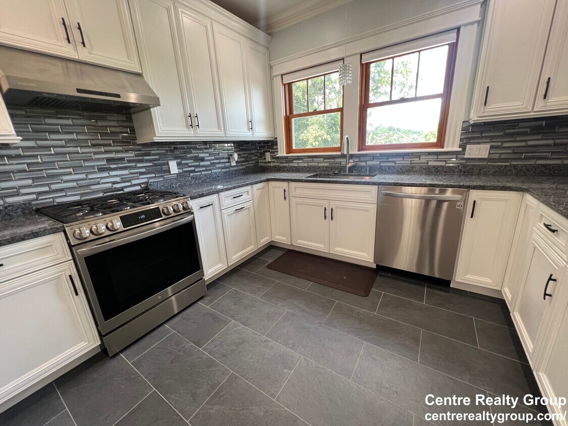 42 New Boston Rd Unit 1, Bedford, NH 03110 - Condo for Rent in Bedford ...