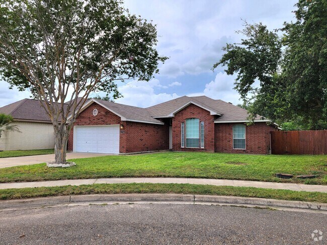 Mirabella Apartments for Rent with High Ceilings - Mcallen, TX ...