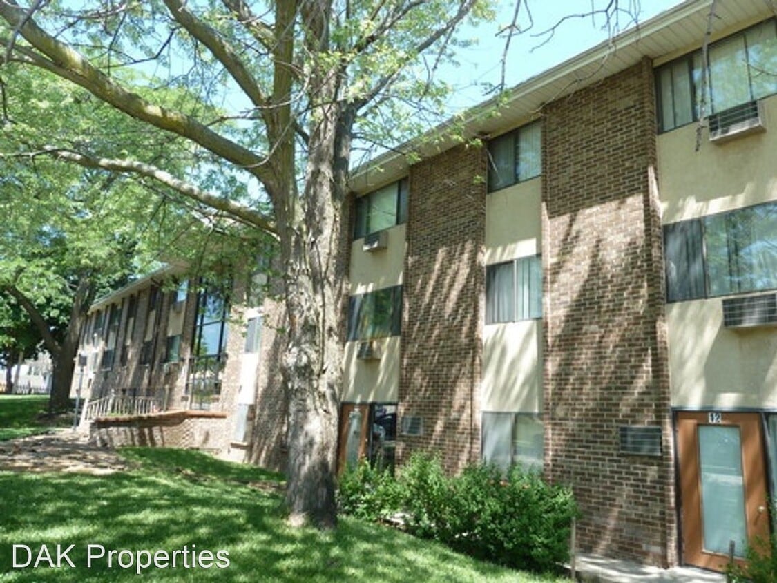 1230 E Singer Cir, Milwaukee, WI 53212 - Room for Rent in Milwaukee, WI ...