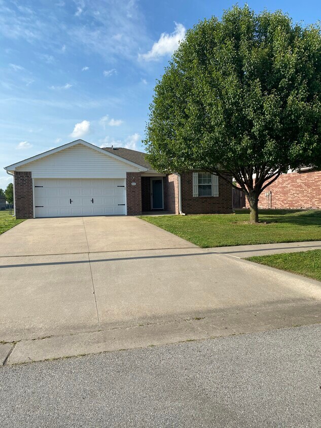 801 Mabel Clayton Cir, Pryor, OK 74361 - House Rental in Pryor, OK ...