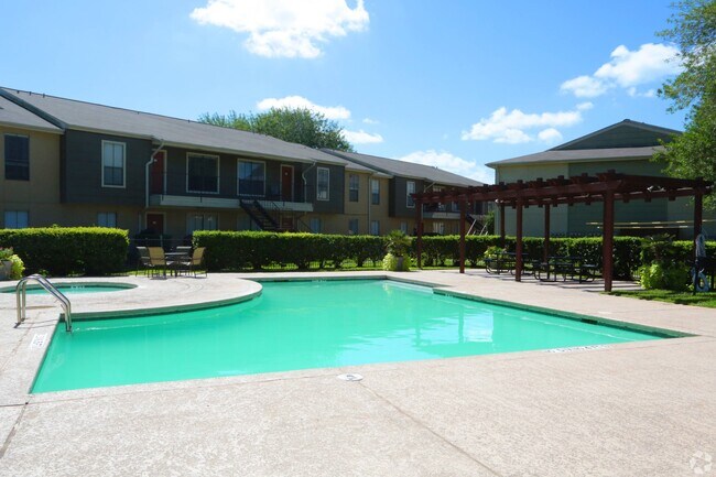 The Redford - 1221 Redford St Houston, TX | Apartments.com