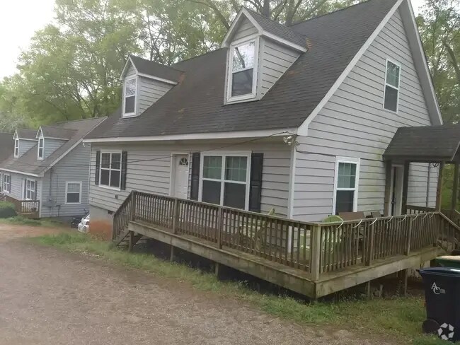 Eastside Athens Apartments for Rent with High Ceilings - Athens, GA - 1 ...