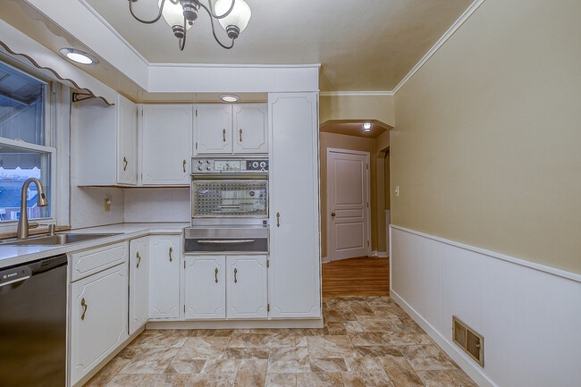 433 Thompson Run Rd, Pittsburgh, PA 15237 - House Rental in Pittsburgh ...