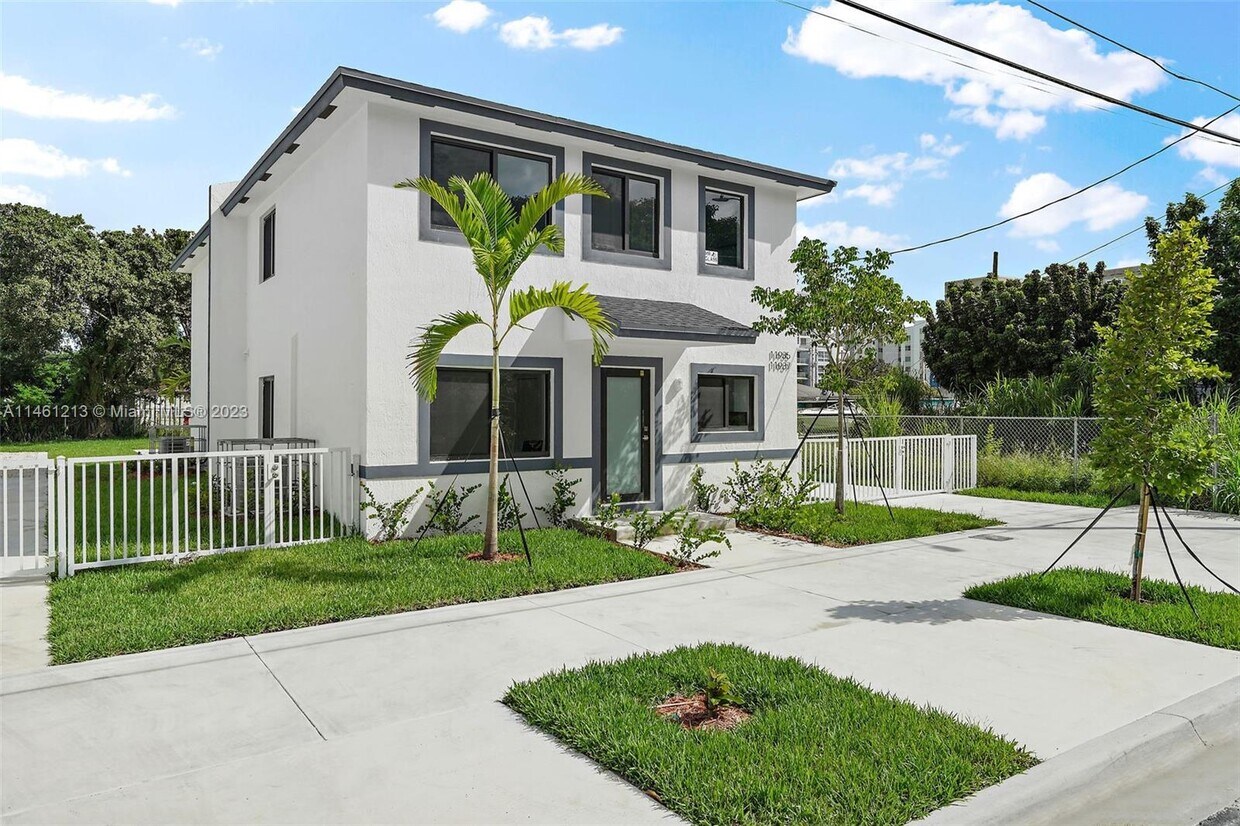 11937 SW 217th St Unit 11937, Goulds, FL 33170 - Room for Rent in ...