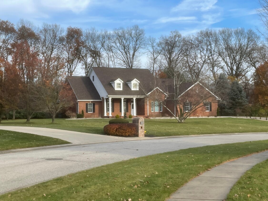 11054 Birch Lake Dr, Granger, IN 46530 - House Rental in Granger, IN ...