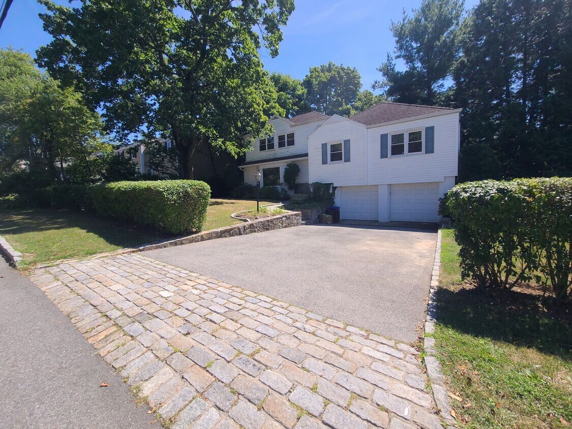 3 Stratton Rd, Scarsdale, NY 10583 - House Rental in Scarsdale, NY ...