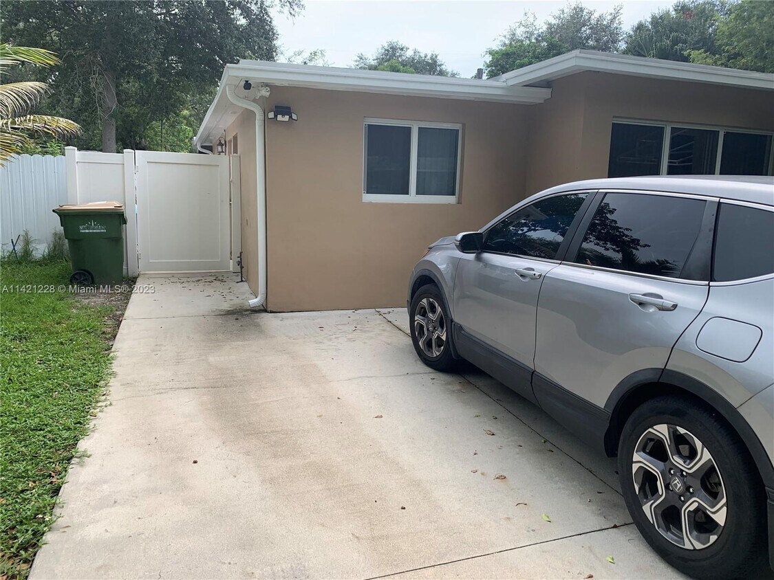 13275 NE 4th Ave, North Miami, FL 33161 - House Rental in North Miami ...