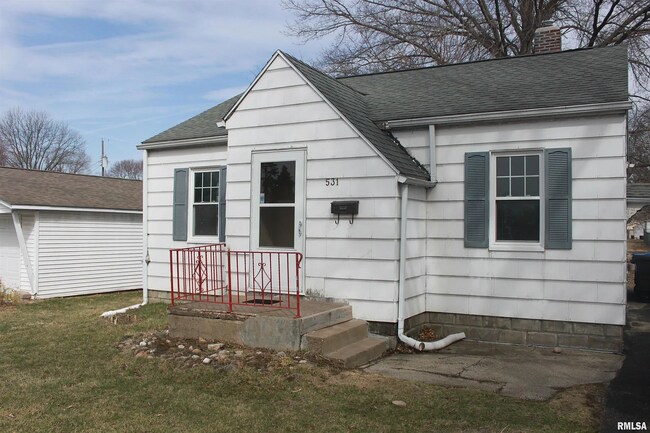 Karstens-City Line Apartments for Rent with Extra Storage - Moline, IL ...