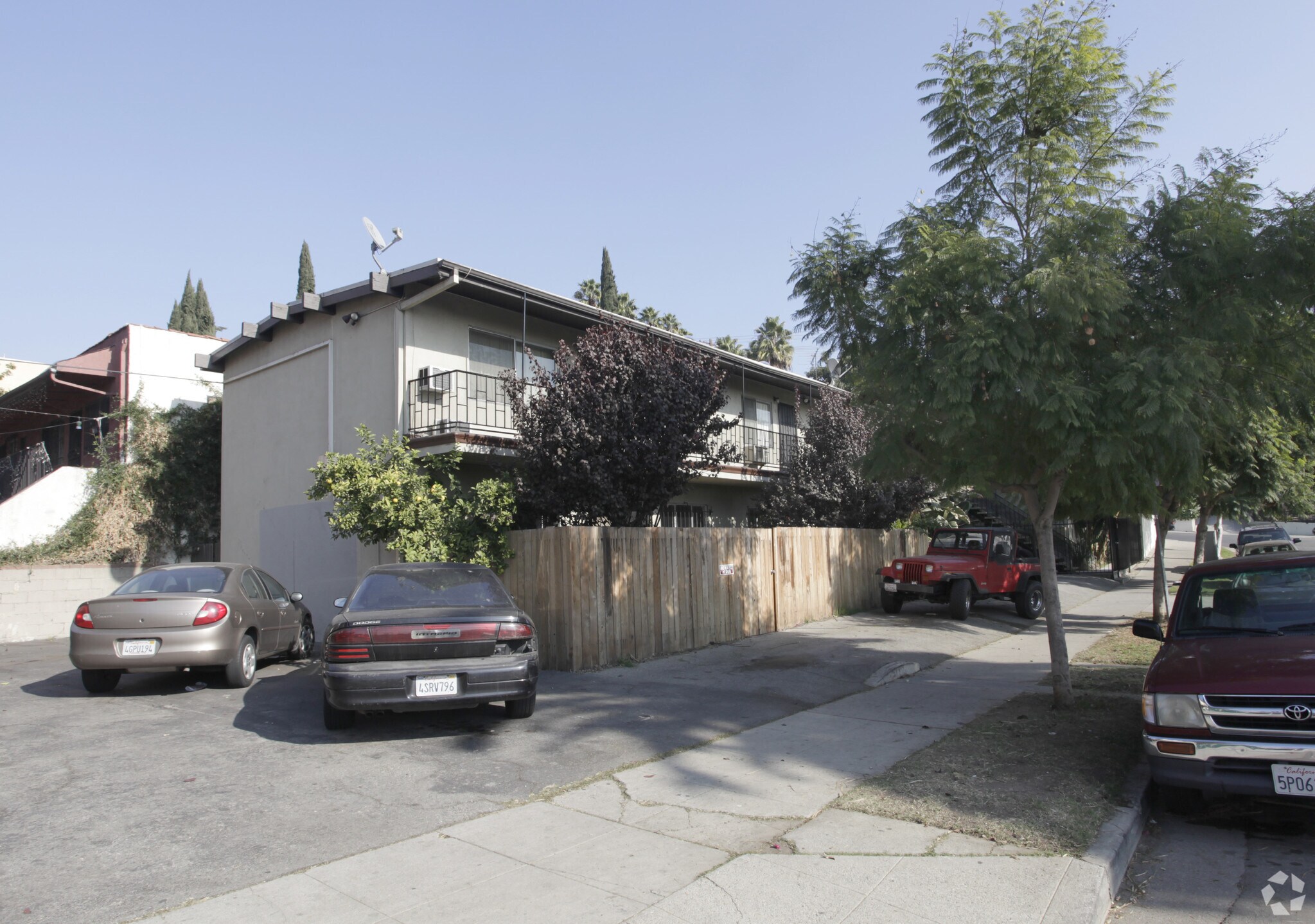Melrose Place - 3805 Melrose Ave Los Angeles, CA 90029 | Apartments.com