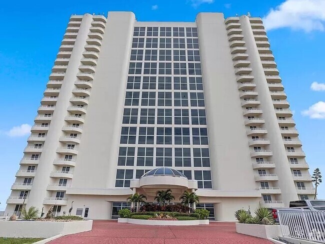 Mardel Beach Apartments for Rent with a Swimming Pool - Daytona Beach ...
