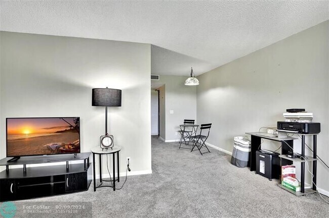 251 SW 132nd Way Unit 409H, Pembroke Pines, FL 33027 - Condo for Rent ...