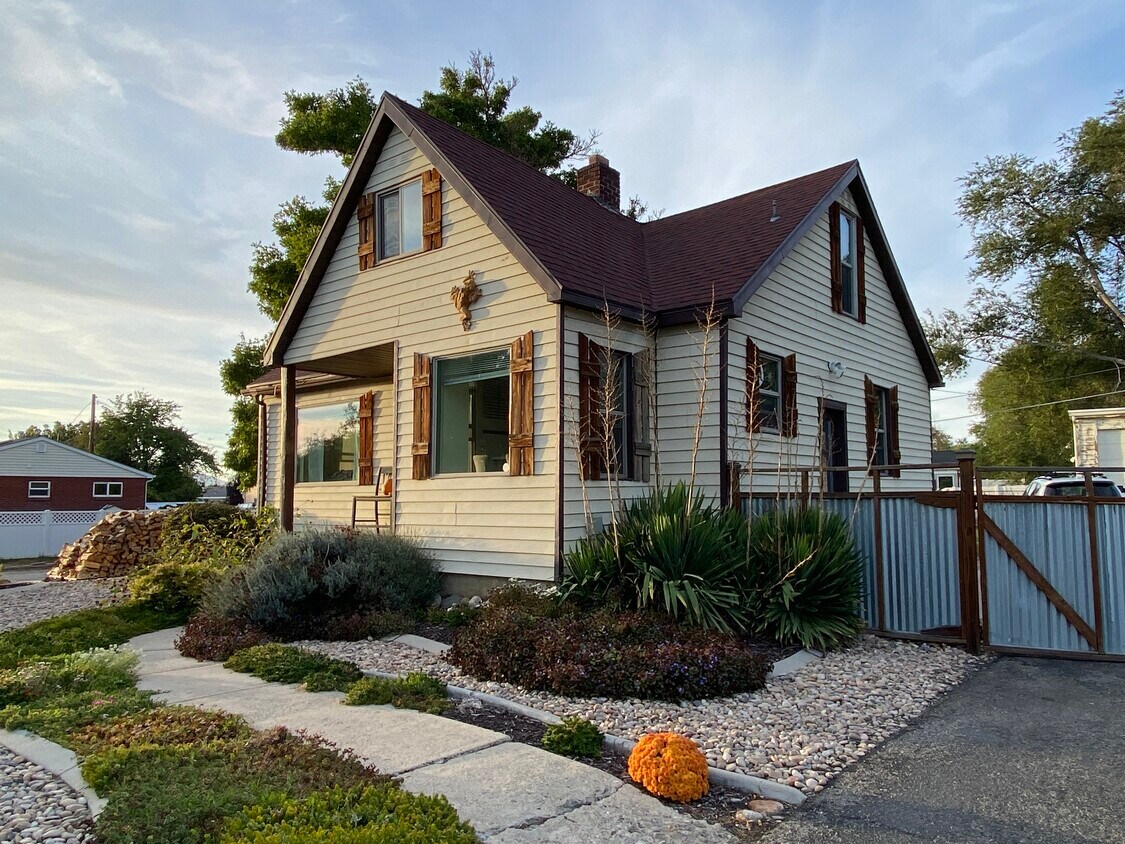 36 W Cottage Ave Unit Basement Apartment, Sandy, UT 84070 - 36 W ...